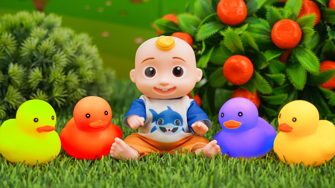 5 Little Rainbow Ducklings | Learn Colors | CoComelon Toys Nursery ...