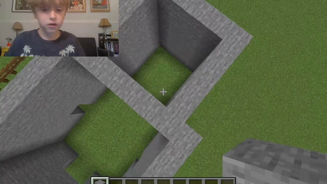 How To Build Your Own Minecraft Horror Game House - YouTube