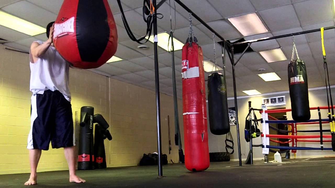 Yaw-Yan Martial Arts - Practicing the Jumping Straight Back Kick - YouTube