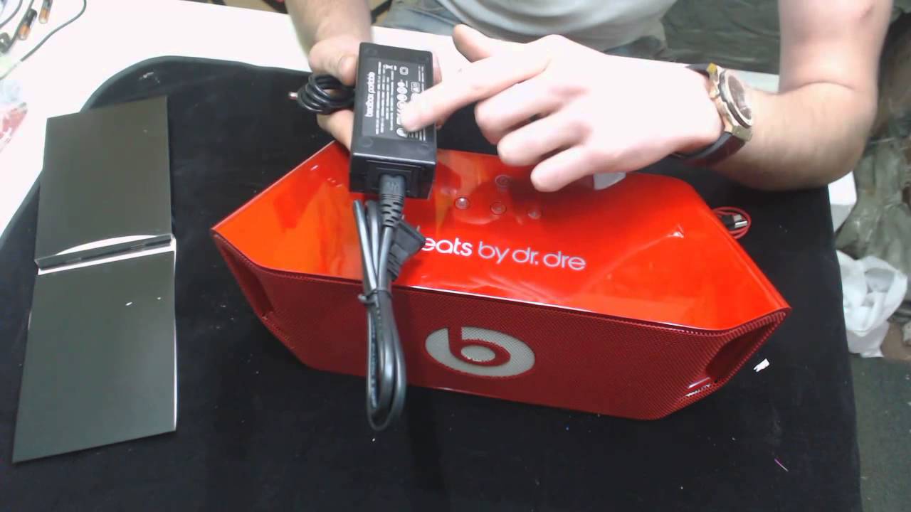 Beatbox Wireless Portable Red - YouTube