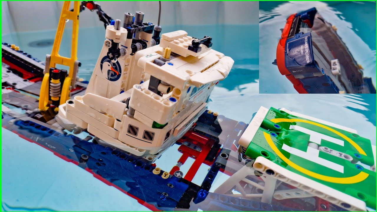 LEGO BOAT OCEAN EXPLORER SINKING! - YouTube