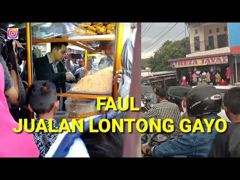 FAUL LIDA  JUALAN LONTONG DI KAMPUNG HALAMAN