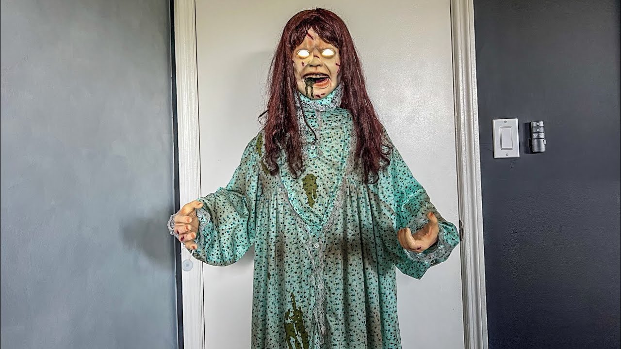 Halloween City The Exorcist Regan LifeSize 2018 Model Animatronic ...