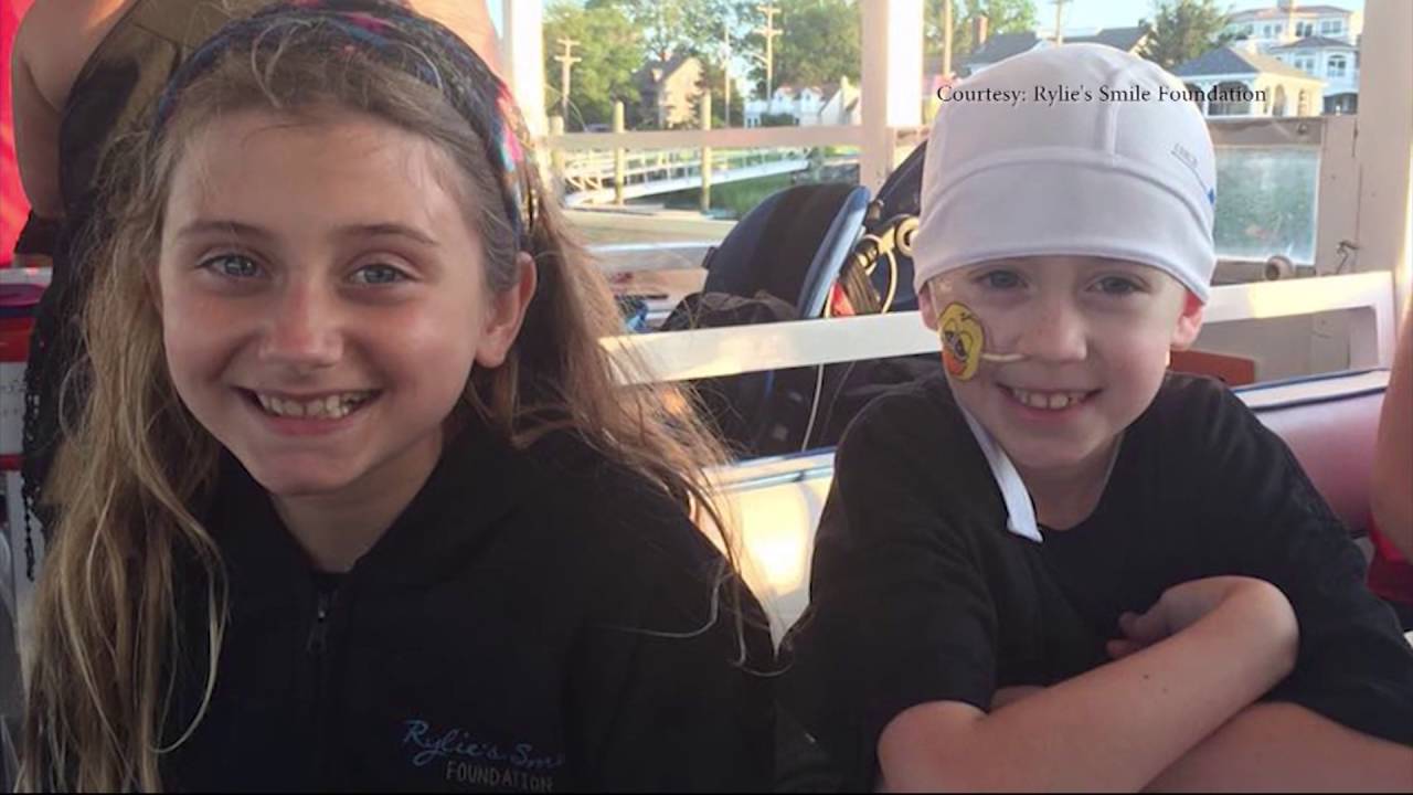 10-Year-Old Rylie, who is Living with a Rare Tumor, Tells Us About ...