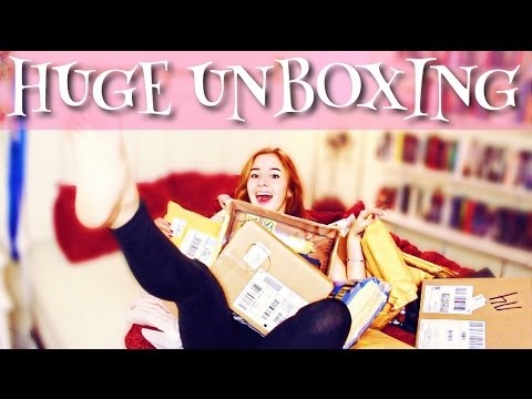 DROWNING IN BOOKS || HUGE Unboxing (40+ BOOKS) - YouTube