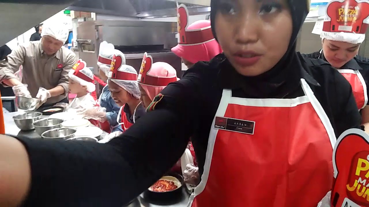 Acara TK bikin pizha hut mari balajar🙏 - YouTube