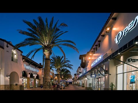 Shopping At San Clemente Outlets! (California vlog 6) - YouTube