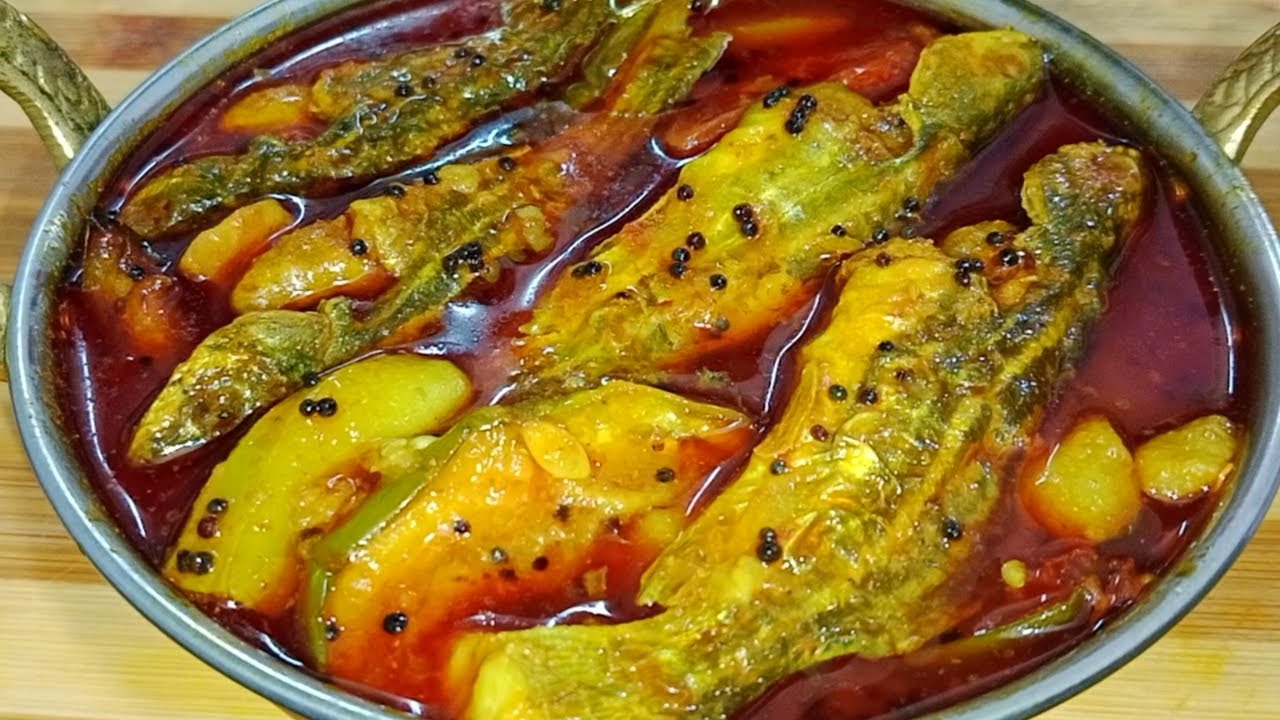 ট্যাংরা মাছের টক ঝাল গরম ভাতের সাথে একাই একশ / Cafish Recipe / Bengali ...