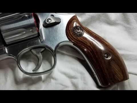 Altamont Classic Panel grips for L frame round butt review - YouTube