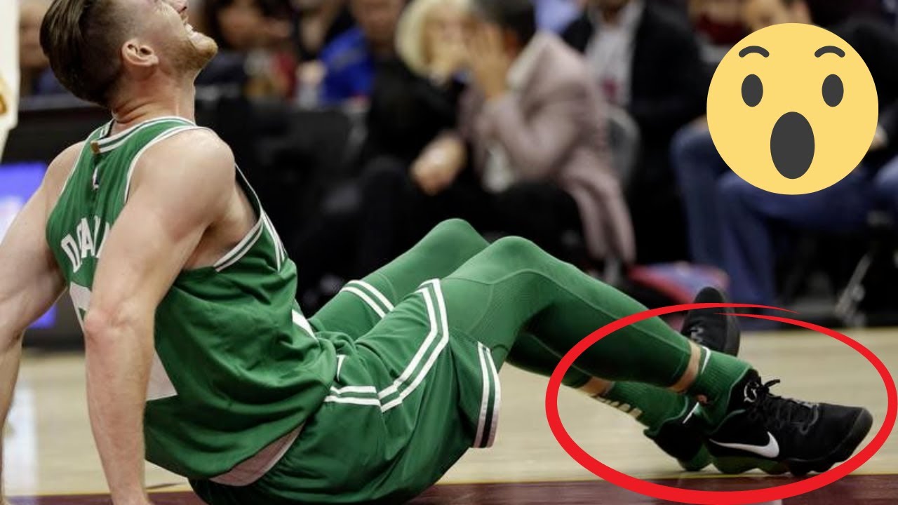 Top 10 Worst Sporting Injuries: Breaking Your Bones, Bad Cuts, and More ...