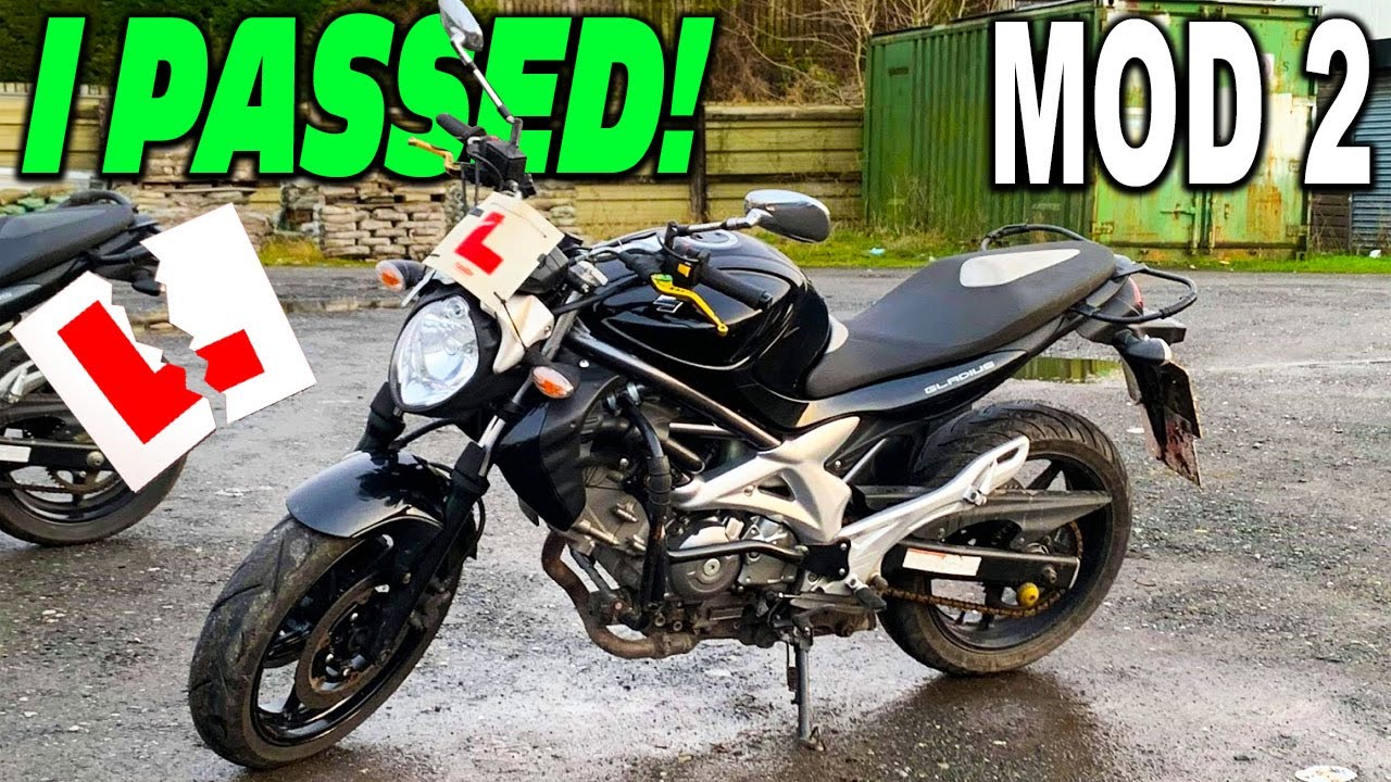 I PASSED MY MOD 2 MOTORBIKE TEST! (Honda CB125r Moto vlog) - YouTube