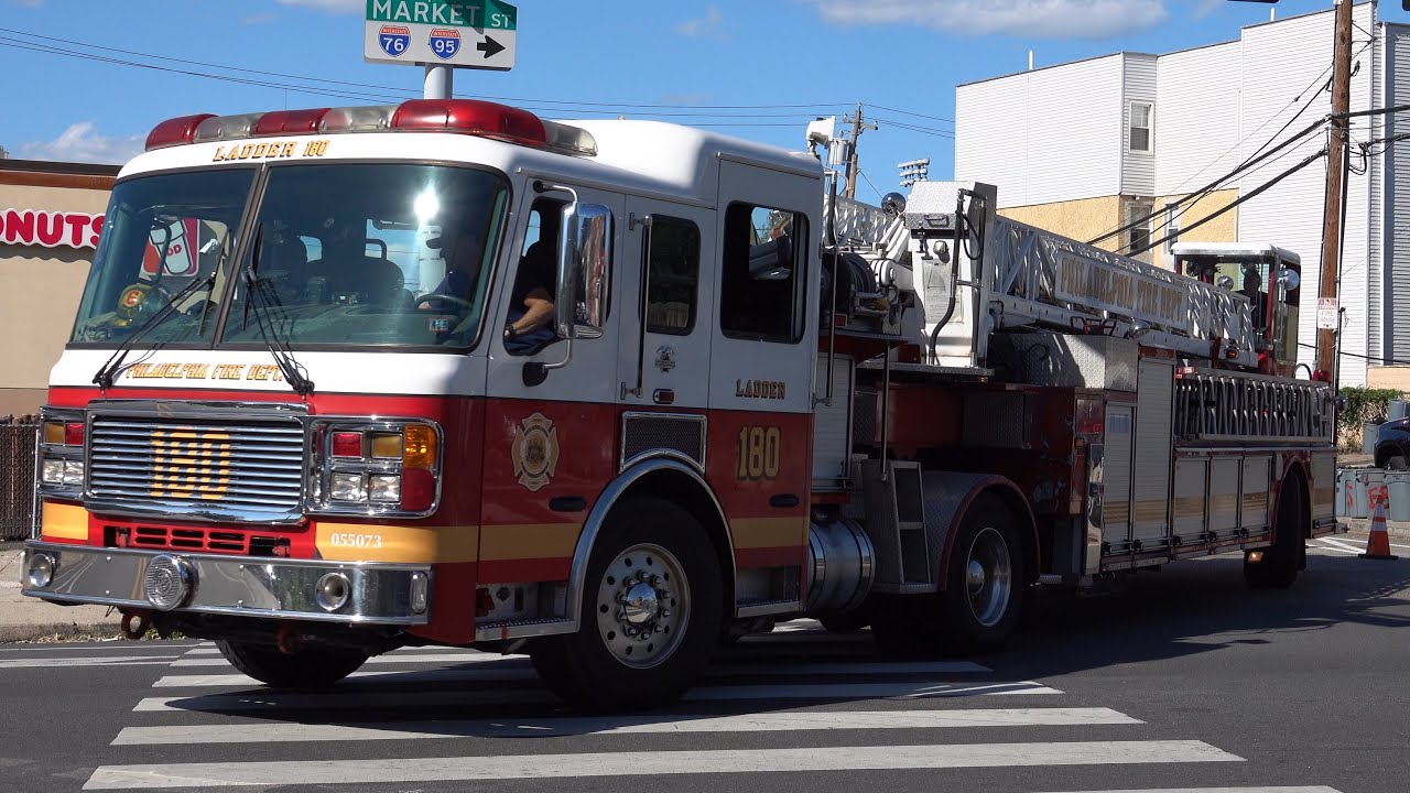 Philadelphia Fire Department Ladder 6 Responding - YouTube
