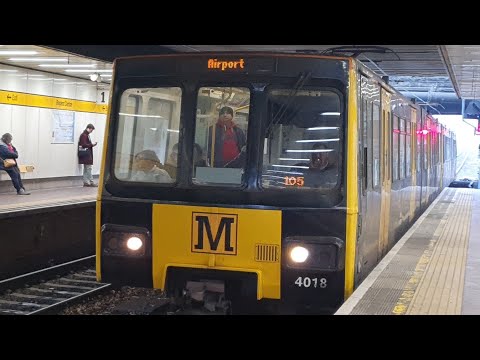 Tyne And Wear Metro Class 599 4018 and 599 4019 - YouTube