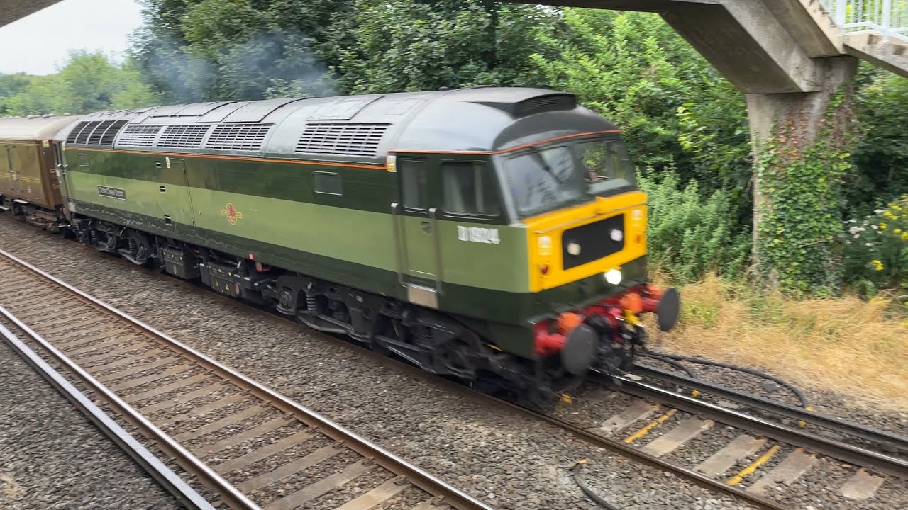 Class 47 | 47810 ‘D1924’ + 47593 | Locomotive Services Limited - LSL ...