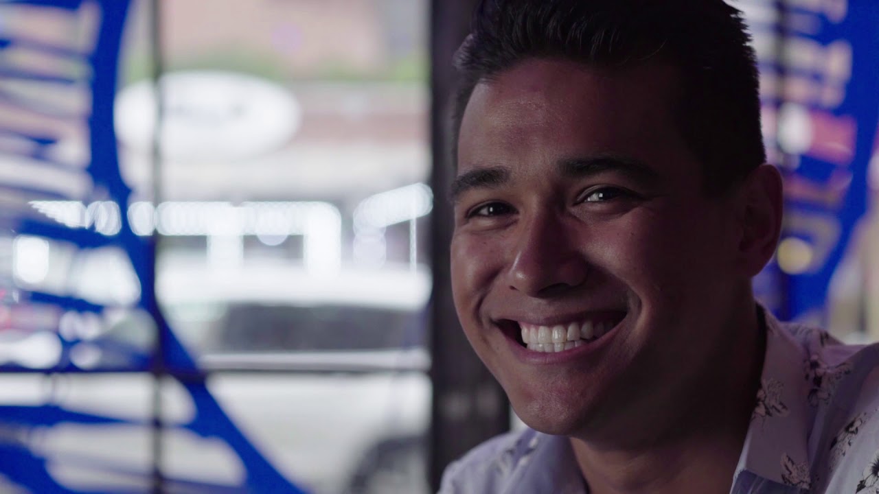 People Magazine's Sexiest Chef Alive - Jordan Andino - YouTube