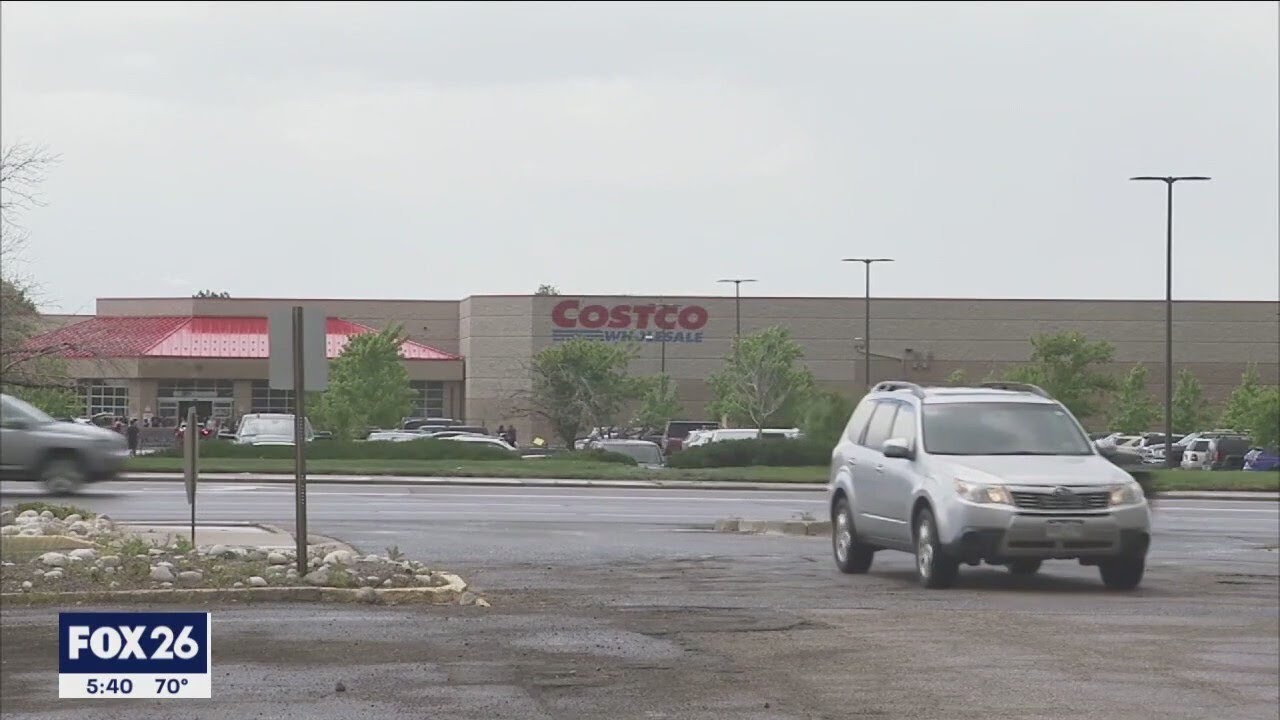Lawsuit accuses Costco of sharing customer data with Meta - YouTube