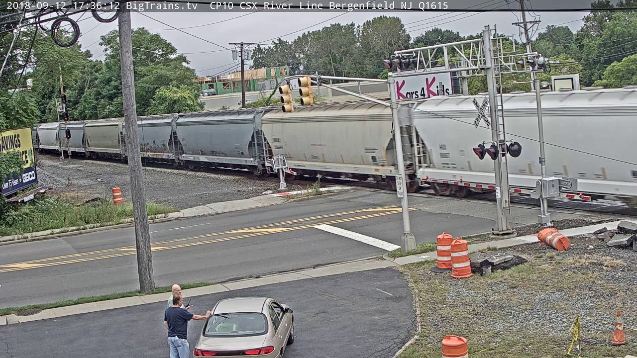 September 12 2018 17:35 sb green trash, mix CSX 3175, 7811 Q439 - YouTube