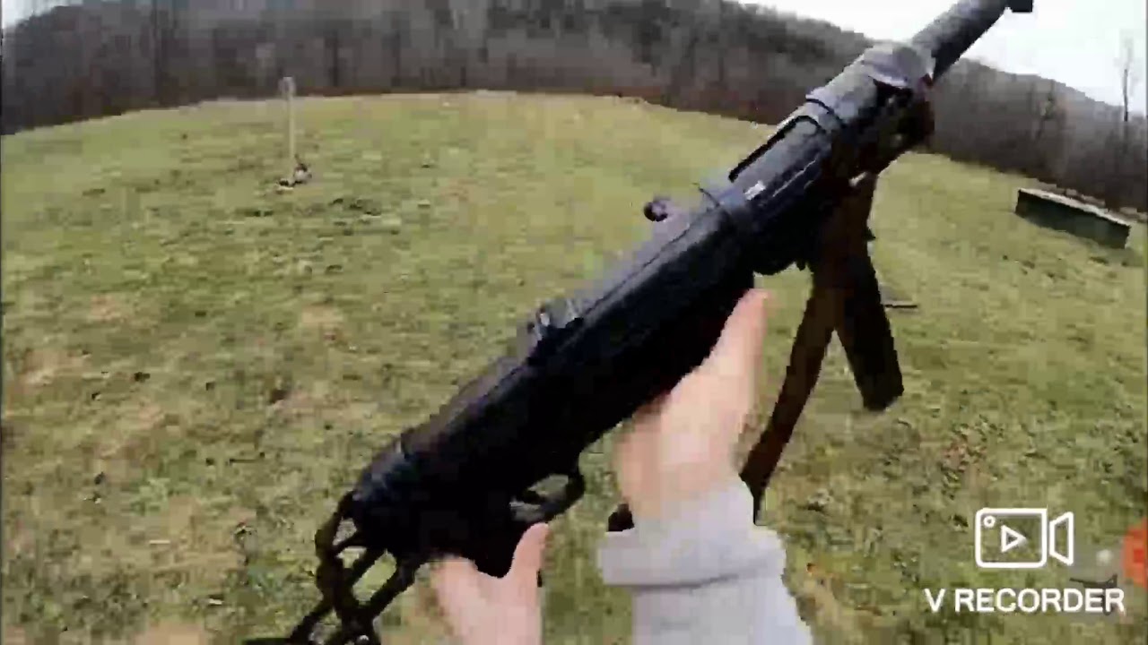Mp40 in the life - YouTube