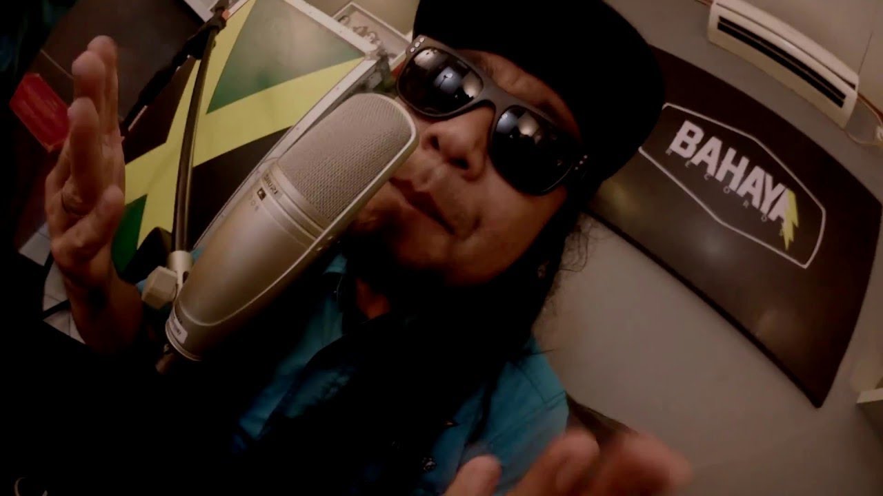 GANGSTARASTA - Reggae Disco (Accoustic version Video) - YouTube
