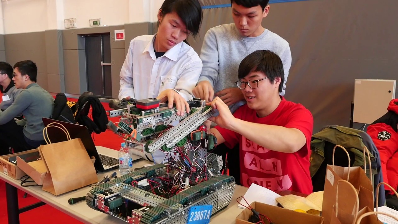 VEX Robotics Competition 2019 - Tianjin International School - YouTube