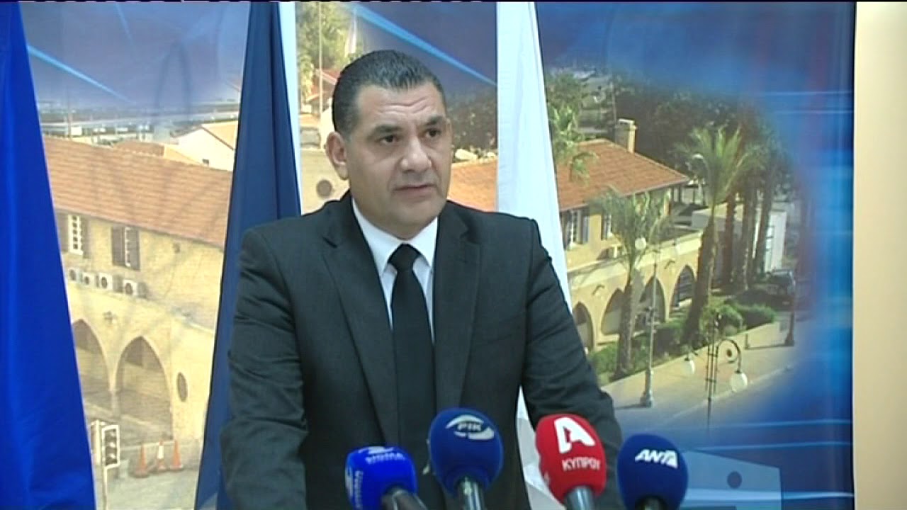 Δήλωση για πατροκτόνο - YouTube