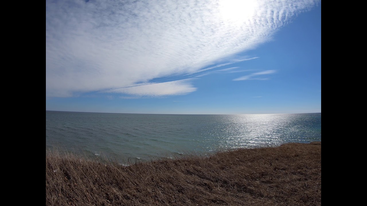 100 ft drop off at the Oshawa beach - YouTube