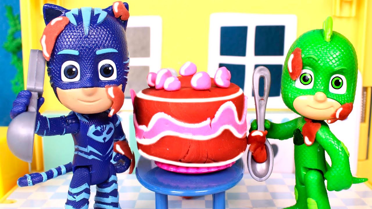 PJ Masks hacen una TARTA DE CHOCOLATE GIGANTE 🎂😲Vídeos para niños - YouTube