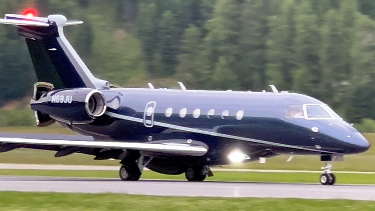 Embraer Praetor 600 Landing St. Moritz / Samedan Engadin Airport Juli ...