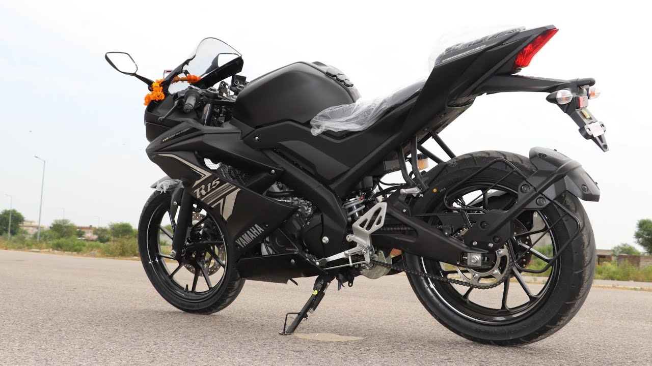 Taking Delivery of Yamaha R15 Dark Knight Edition and Walkaround ...