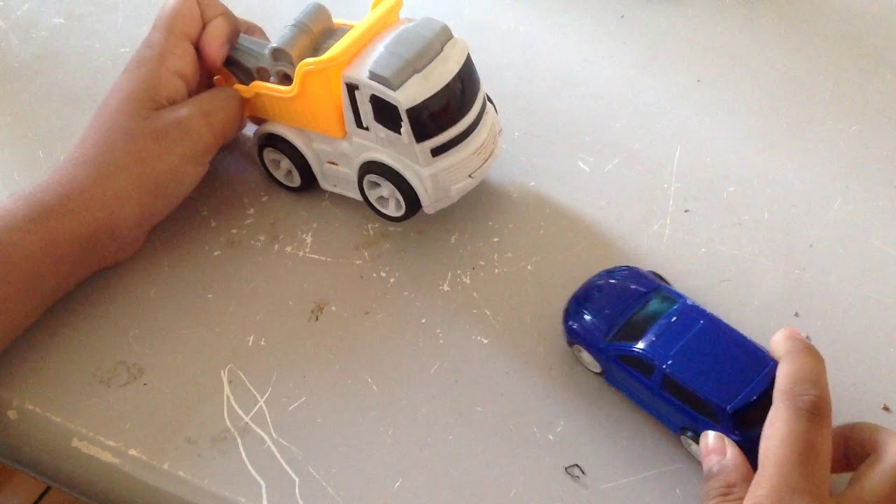 Season fixing blue car. - YouTube