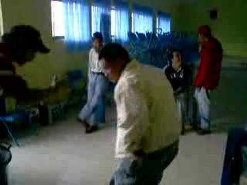 Pipo y flaco baile cholo - YouTube