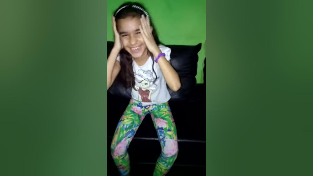 Míni Anitta😡😡😉 Youtube
