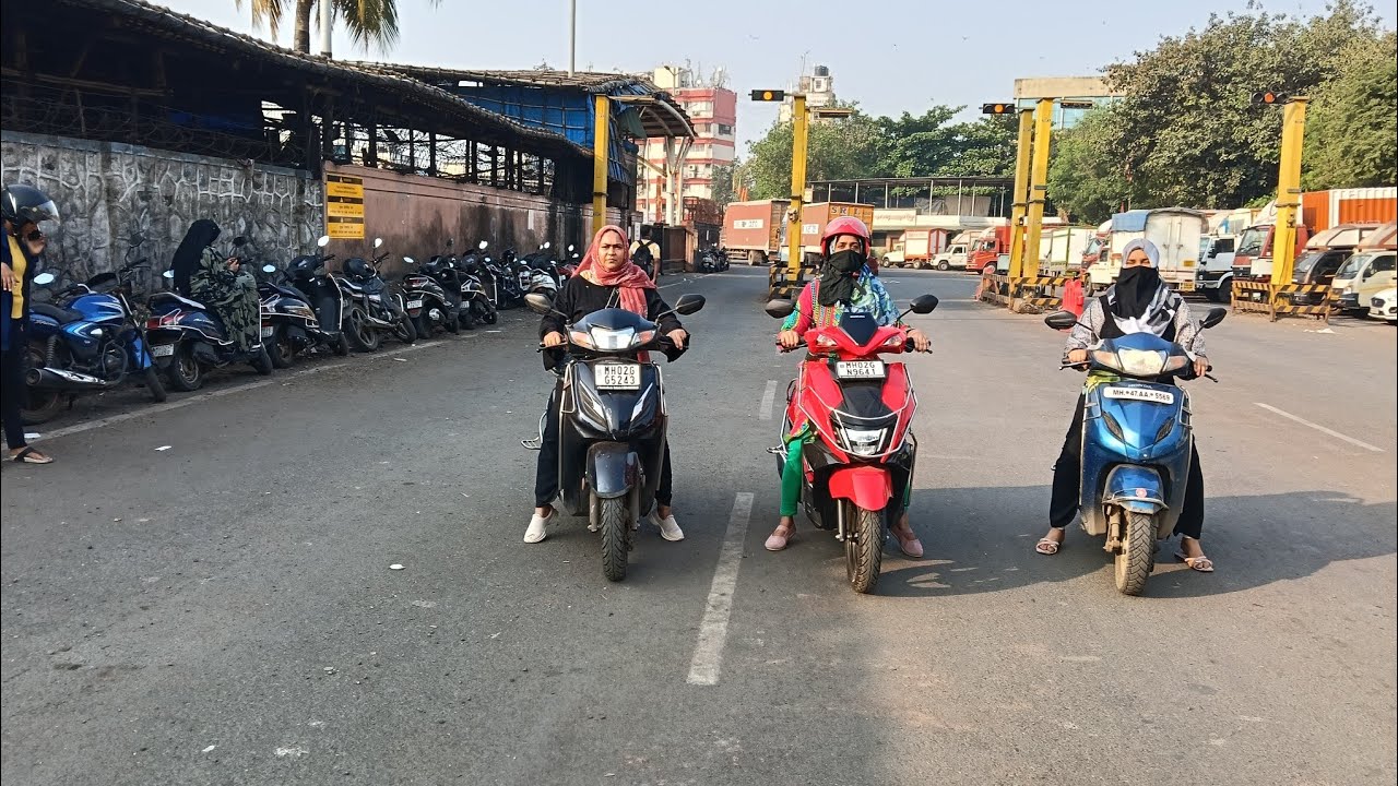 Two wheeler training (Mumbai) - YouTube