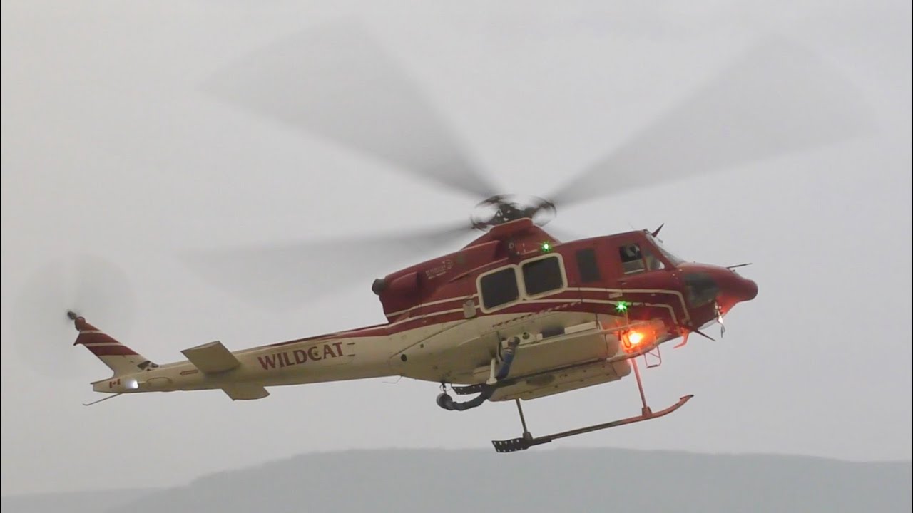 Bell 412 Helicopter Landing - YouTube