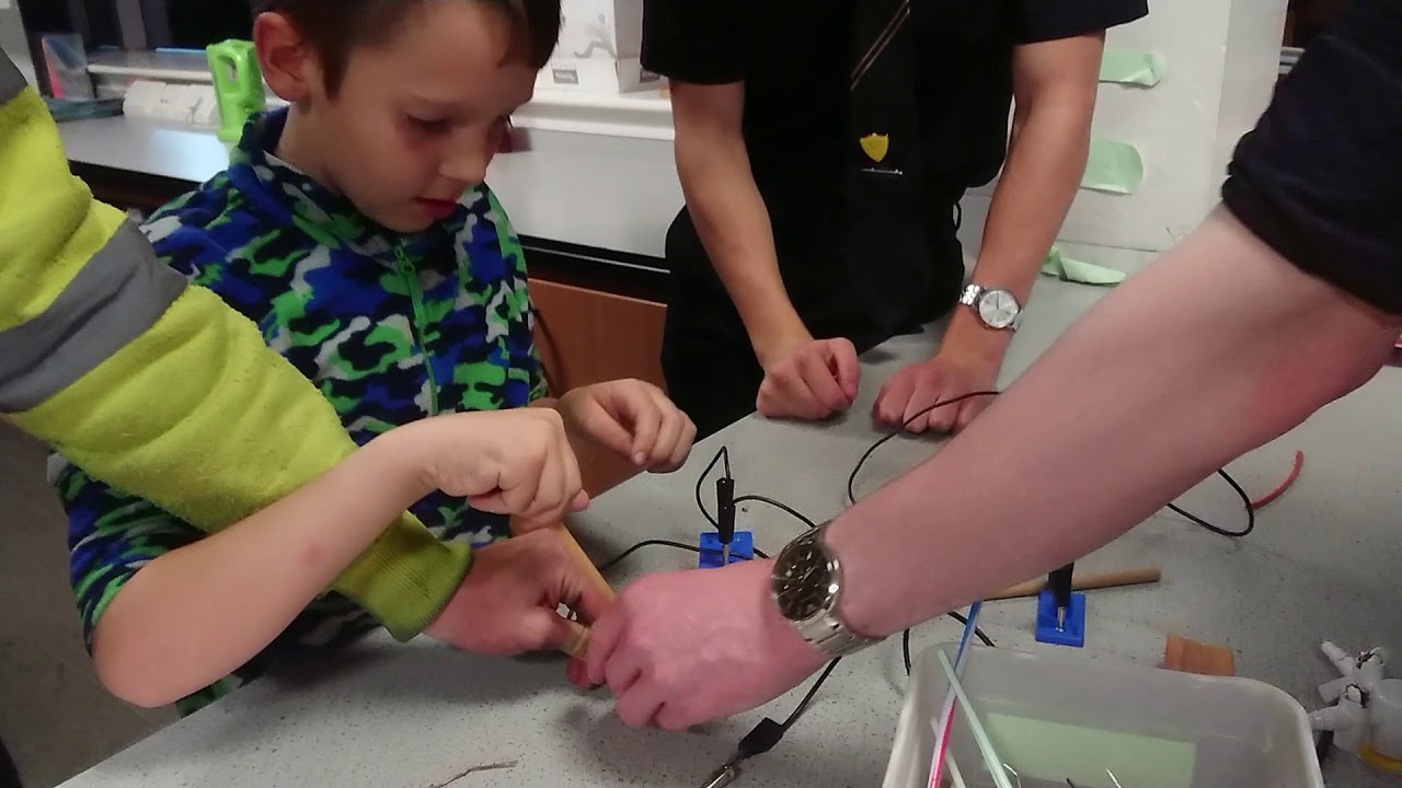 Circuit experiments @Academy - YouTube