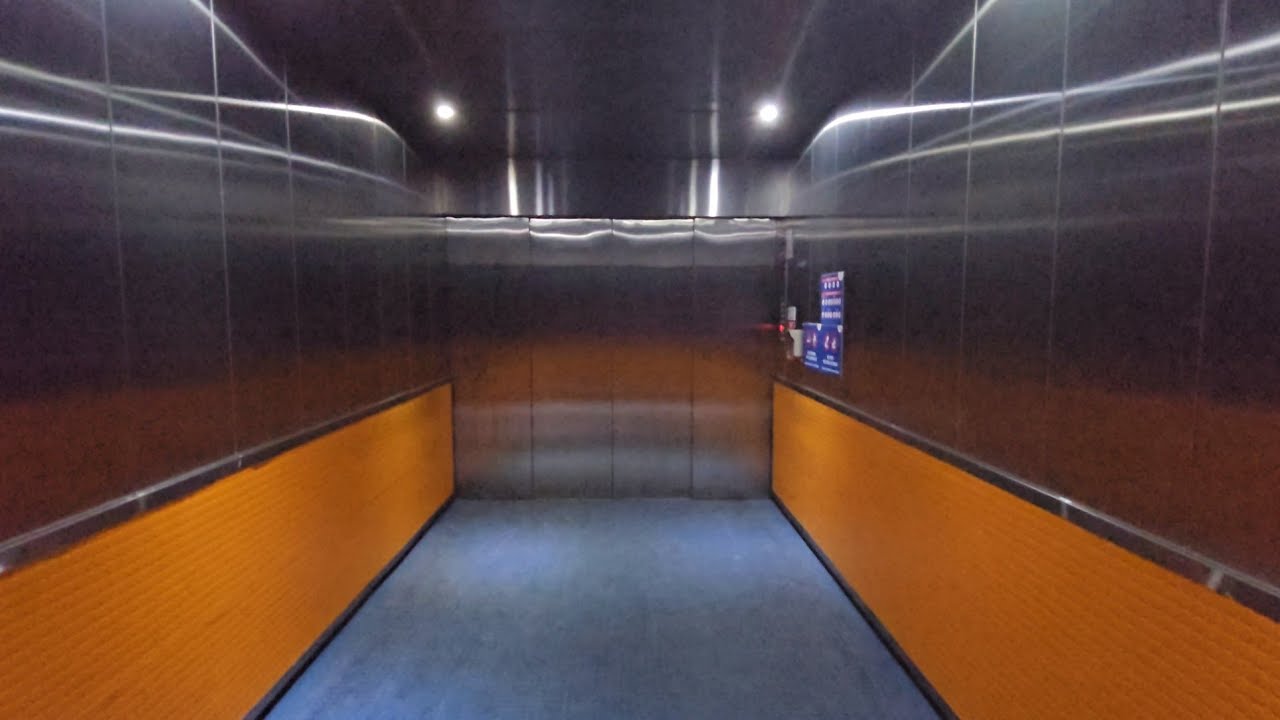 HUGE Gylet cargo elevator at StorHub Toa Payoh - YouTube