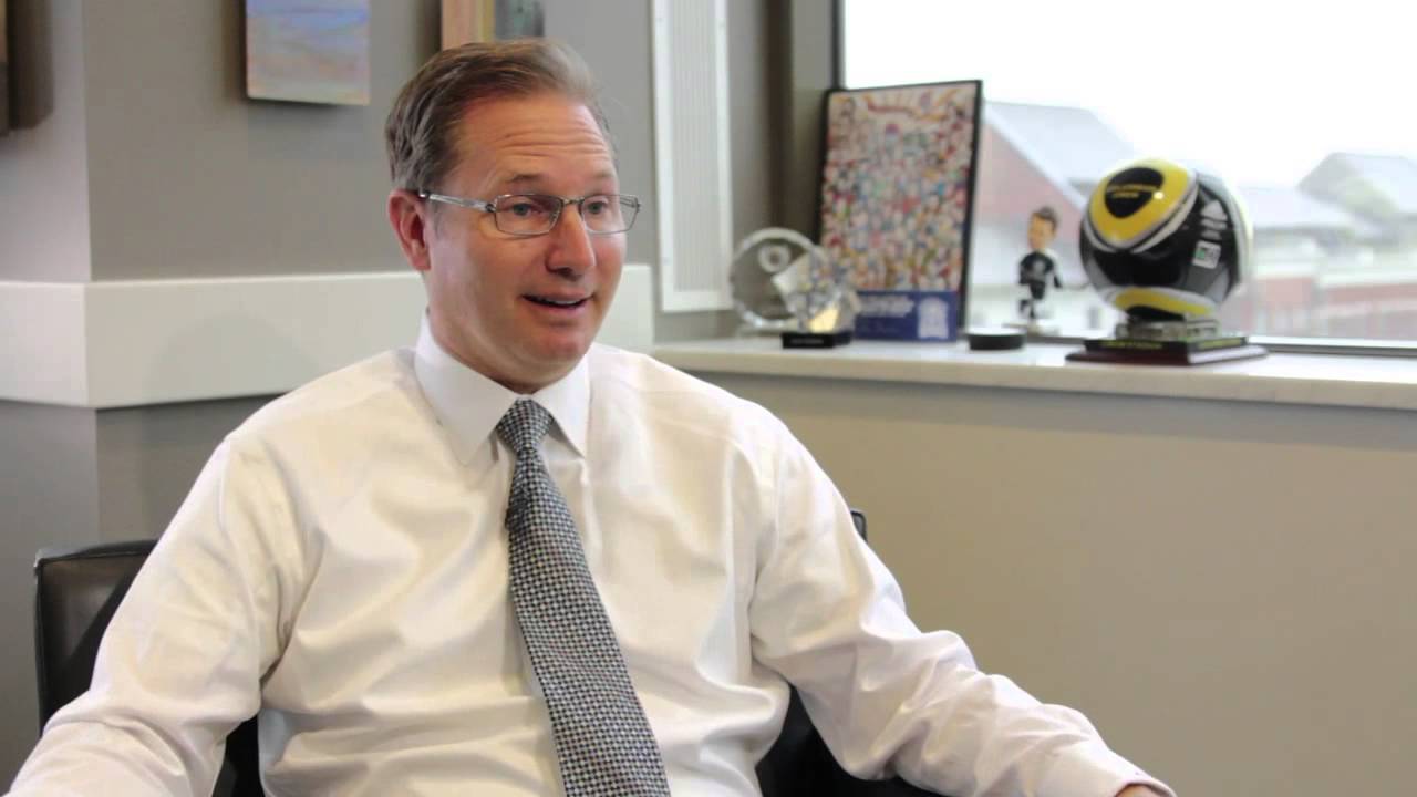 Alex Fischer Stands Up to Family Violence - YouTube