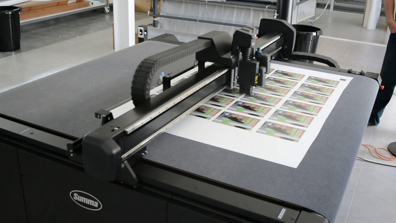 Summa Flatbed Cutter F1612 in Cyprus - YouTube