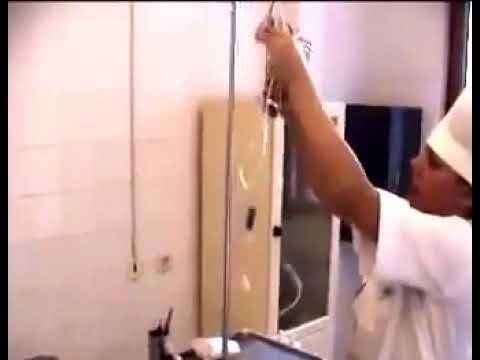 Техника внутривенного капельного введения лекарственных средств. # ...