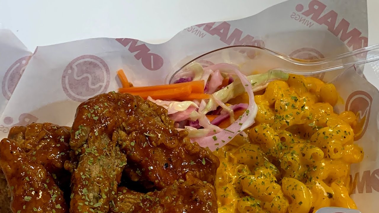 💝 omar chicken wings with friends 💝 - YouTube