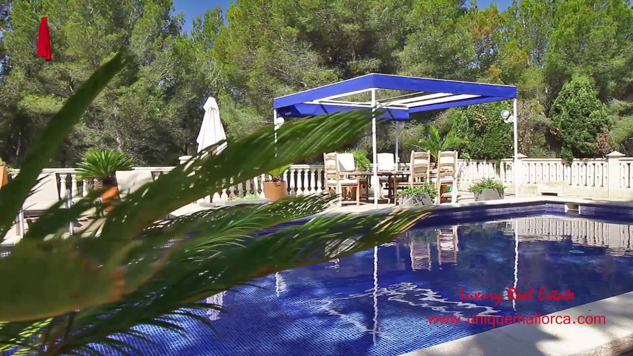 Wonderful Villa footsteps from an idyllic beach and pretty Marina in ...