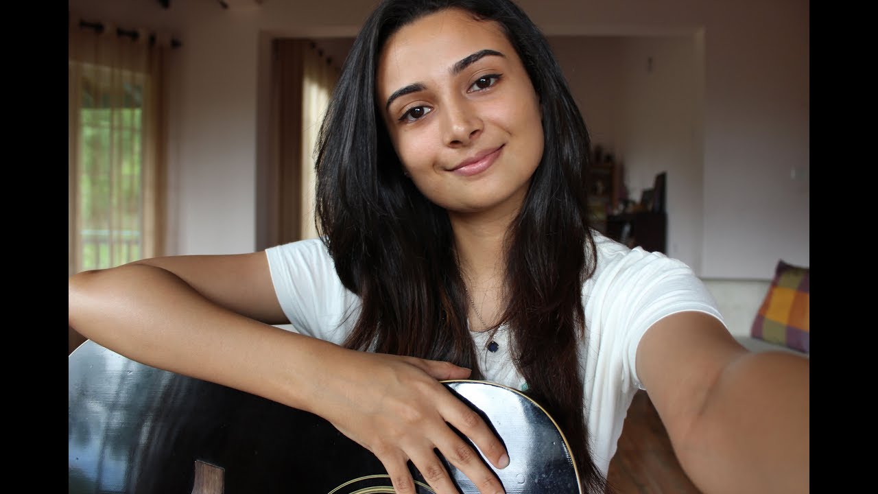 සඳපාන වාගේ දිලෙන්නේ cover - Stephanie Sansoni - YouTube