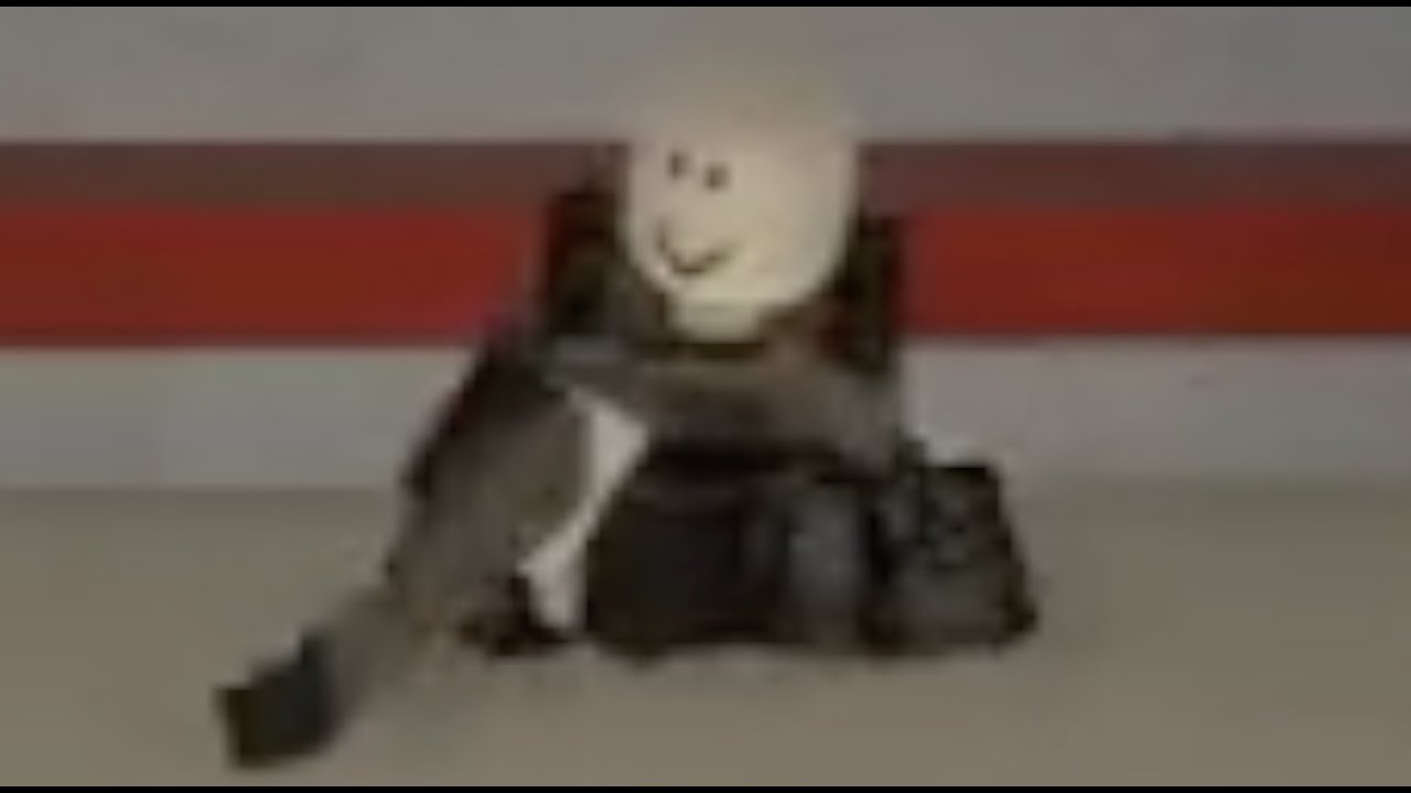 Dancing Phantom Forces Guy - YouTube