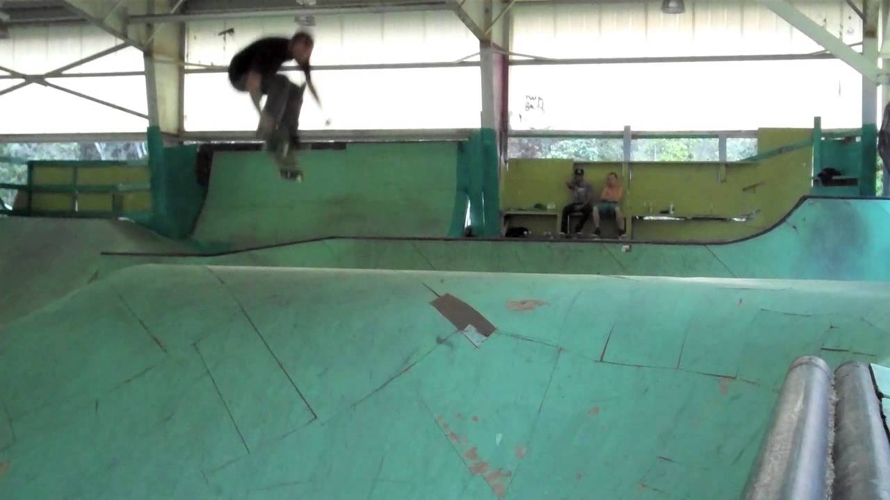 Dustin Owens Volcano Skatepark - YouTube