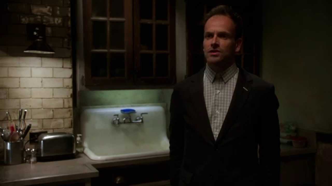 Hypable exclusive: Elementary 4x02 sneak peek- Dad wants to help - YouTube