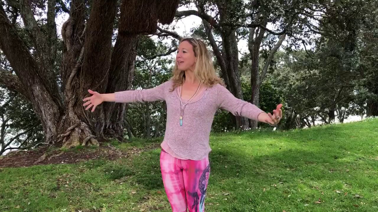 How to Hug a Tree and Why its Great for You! - YouTube
