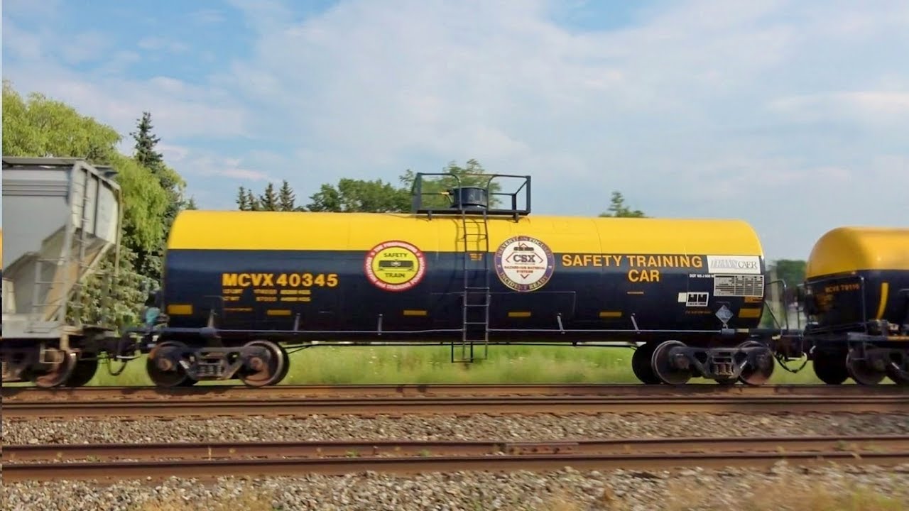Safety Training Cars on CSX Train 4K - YouTube