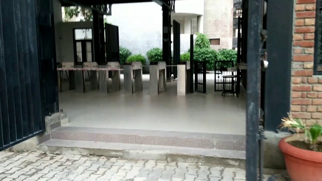 MUST WATCH || HOSTEL LIFE @LPU || - YouTube