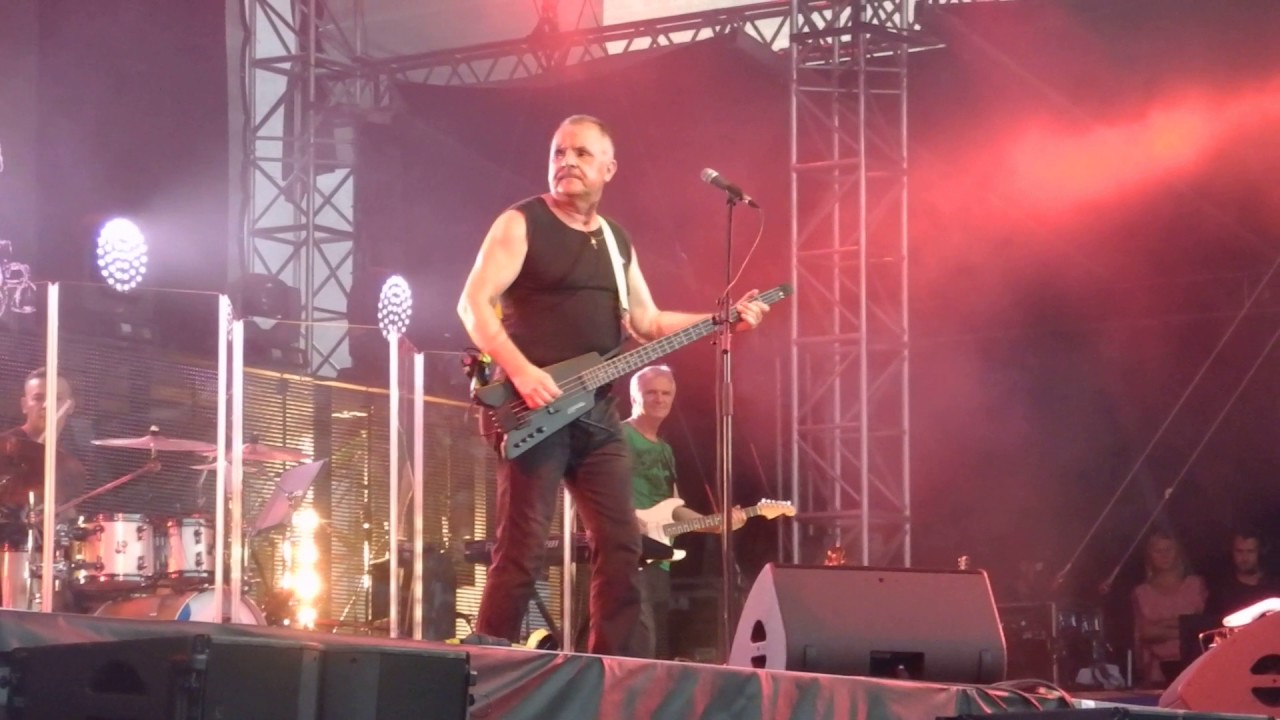 Elán - Kaskadér @ Nitra Amfiteater 24.6.2017 - YouTube