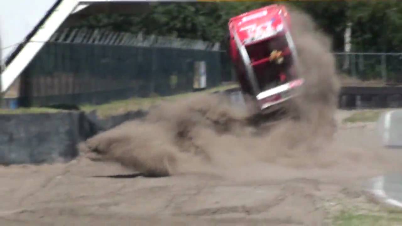 2CV cross Valkenswaard 2009 rollover crash - YouTube